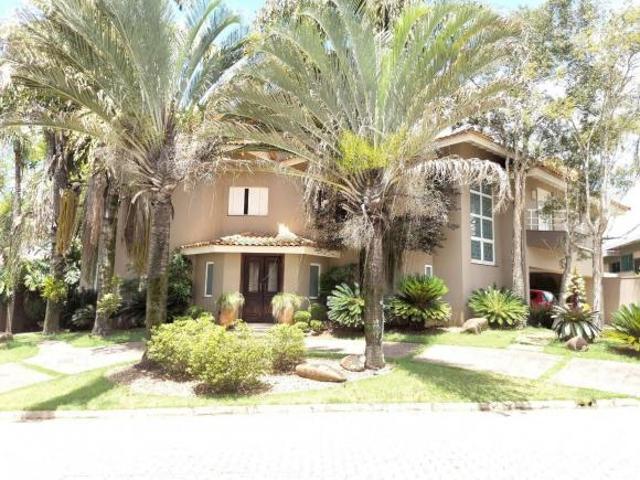 Casa à Venda na Praia dos Namorados, Americana, 4 Suítes, 700m²