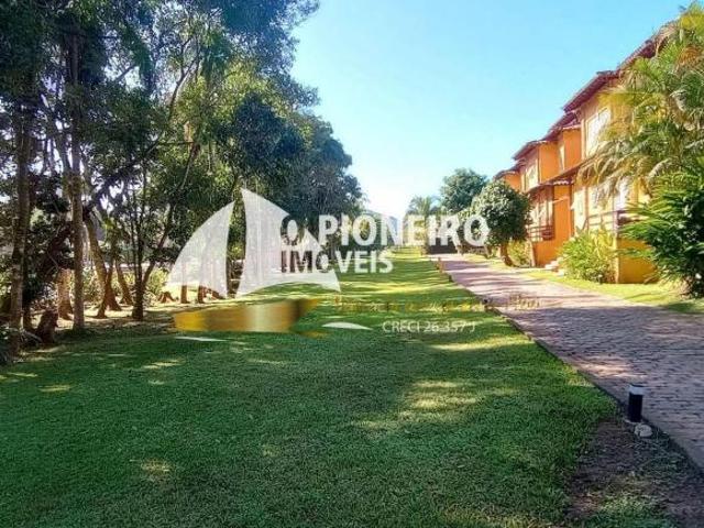 Casa à venda na Praia da Baleia, ótima localização