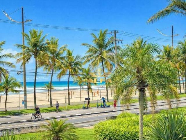 Casa à venda na praia da Enseada | Alfa imóveis Guarujá