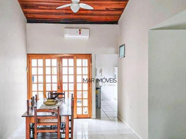 Casa à venda na Praia da Enseada em Guarujá | Mar Imóveis Prime