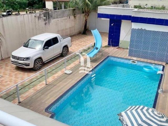 Casa à venda na Praia da Maranduba