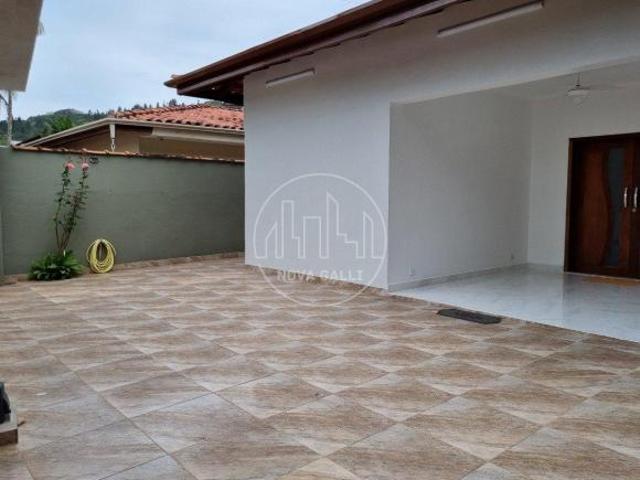 Casa à venda na Praia das Toninhas