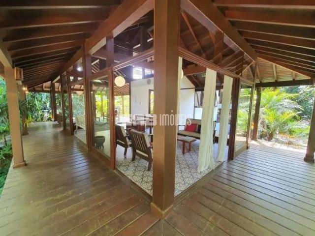 Casa à venda na praia de Itamambuca, com 4 dormitórios