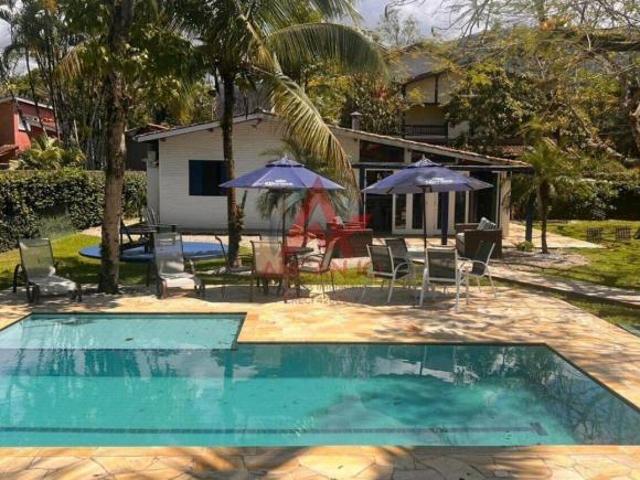 CASA A VENDA NA PRAIA DE ITAMANBUCA COM 1.000 M² DE TERRENO E 02 CASAS A 340 METROS DO MAR