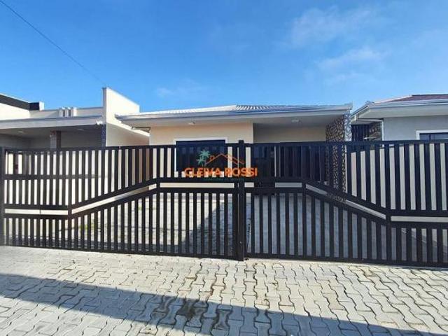 Casa à venda na Praia de Leste