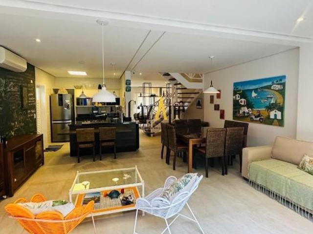Casa à Venda na Praia de Maresias Litoral Norte de SP