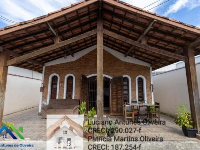 Casa à venda na Praia em Caraguatatuba SP