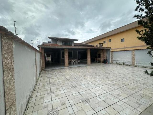 CASA A VENDA NA PRAIA EM ITANHAÉM/SP