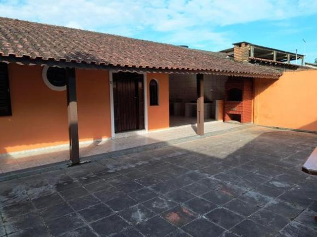 CASA A VENDA NA PRAIA EM ITANHAÉM/SP
