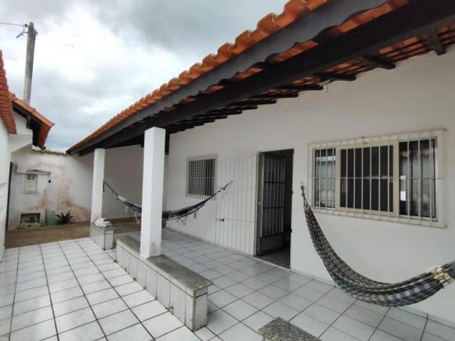 CASA A VENDA NA PRAIA EM ITANHAÉM/SP
