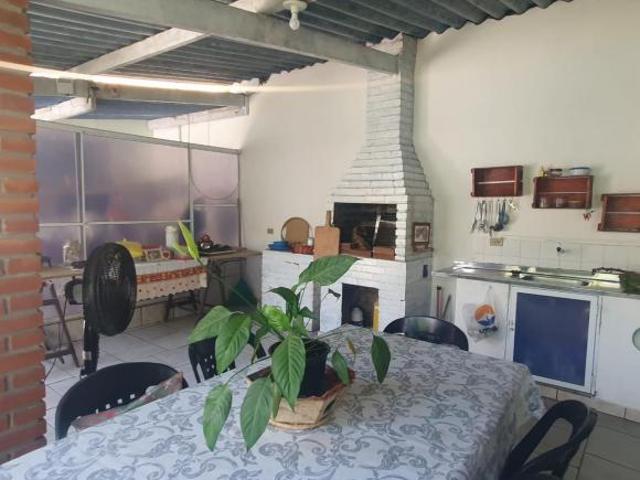 CASA A VENDA NA PRAIA EM ITANHAÉM/SP