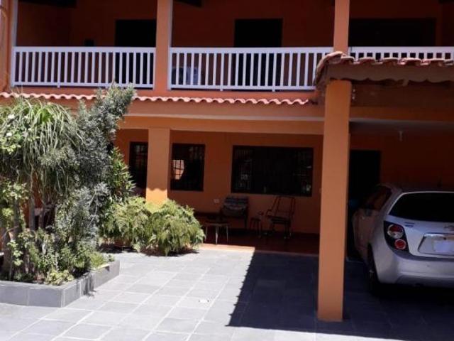 CASA A VENDA NA PRAIA EM ITANHAÉM/SP