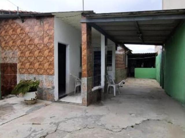 CASA A VENDA NA PRAIA EM ITANHAÉM/SP