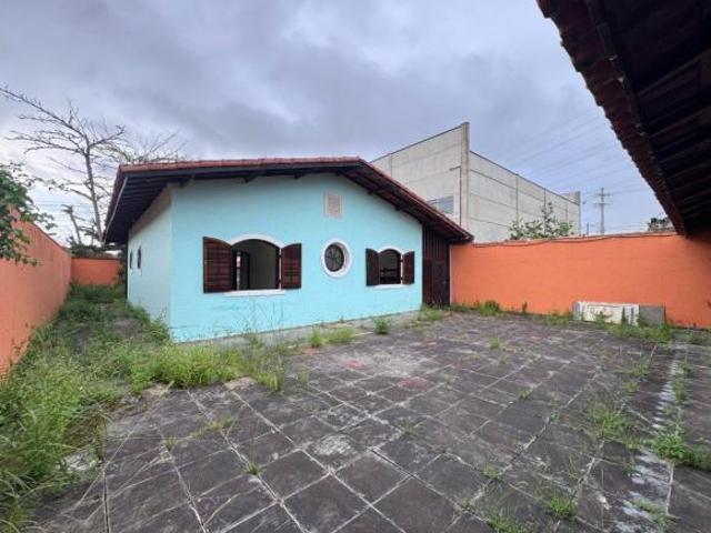 CASA A VENDA NA PRAIA EM ITANHAÉM/SP