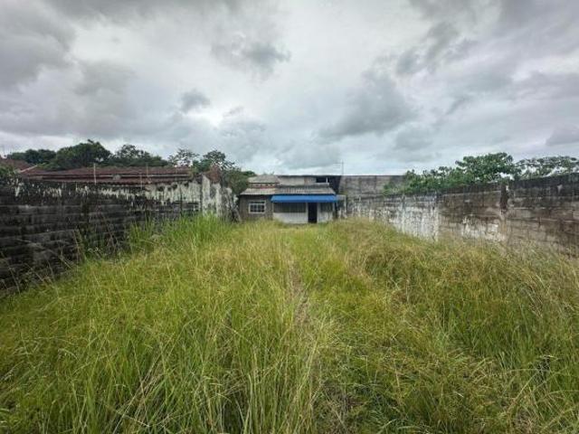 CASA A VENDA NA PRAIA EM ITANHAÉM/SP