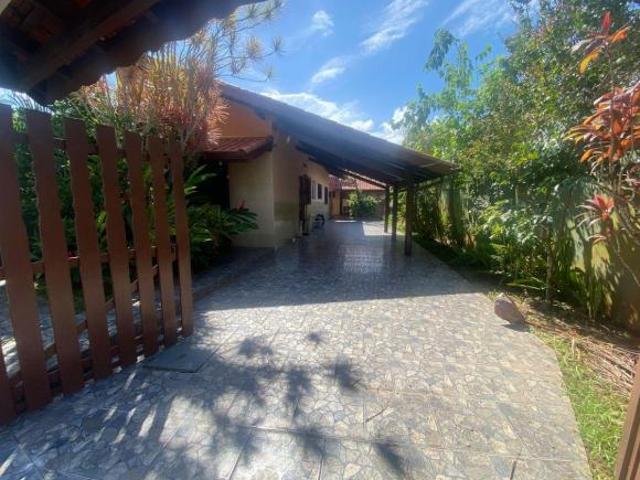 CASA A VENDA NA PRAIA EM ITANHAÉM/SP