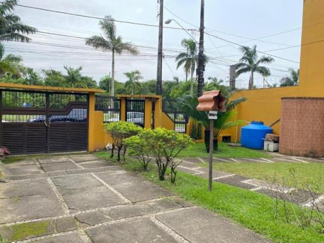 CASA A VENDA NA PRAIA EM ITANHAÉM/SP