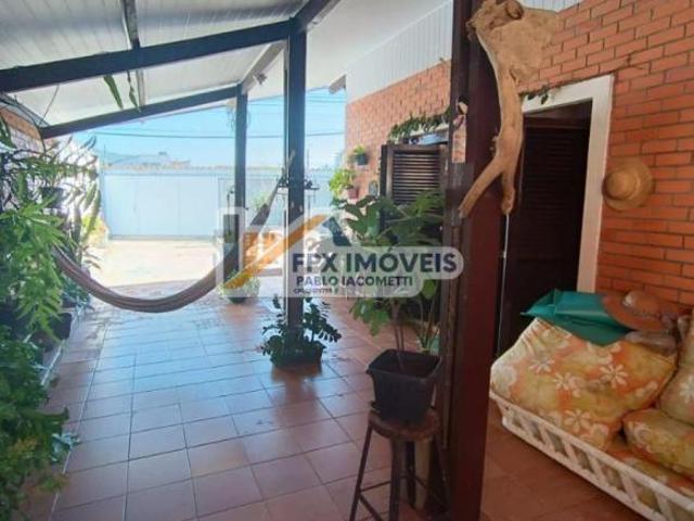 CASA A VENDA NA PRAIA EM ITANHAÉM/SP