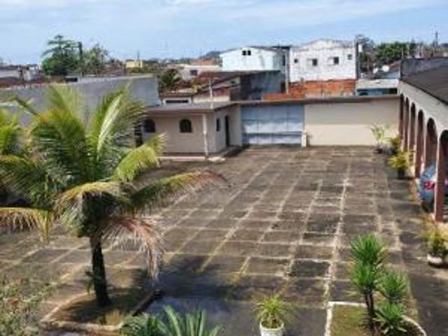 CASA A VENDA NA PRAIA EM ITANHAÉM/SP