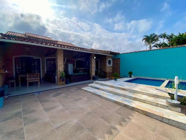 CASA A VENDA NA PRAIA EM ITANHAÉM/SP