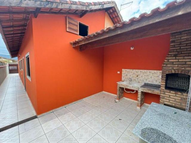 CASA A VENDA NA PRAIA EM ITANHAÉM/SP