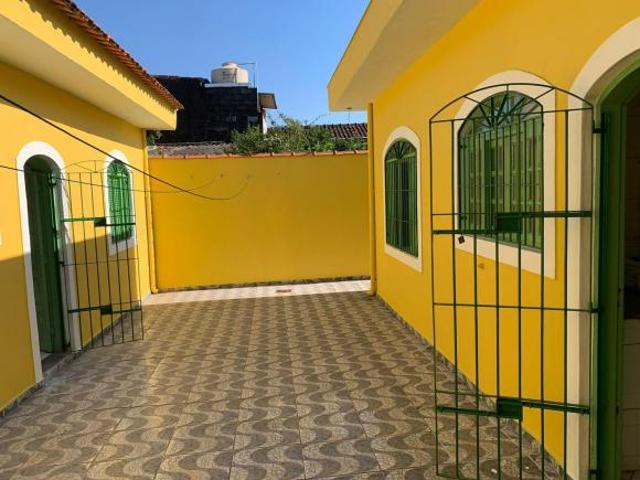 CASA A VENDA NA PRAIA EM ITANHAÉM/SP