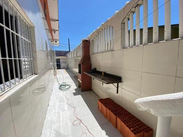 CASA A VENDA NA PRAIA EM ITANHAÉM/SP