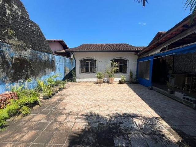 CASA A VENDA NA PRAIA EM ITANHAÉM/SP