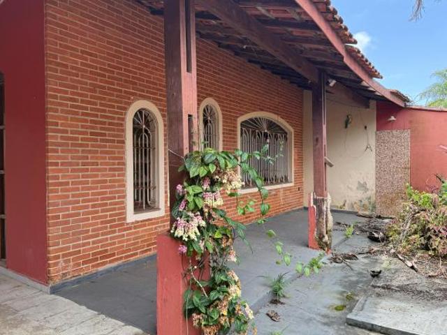 CASA A VENDA NA PRAIA EM ITANHAÉM/SP