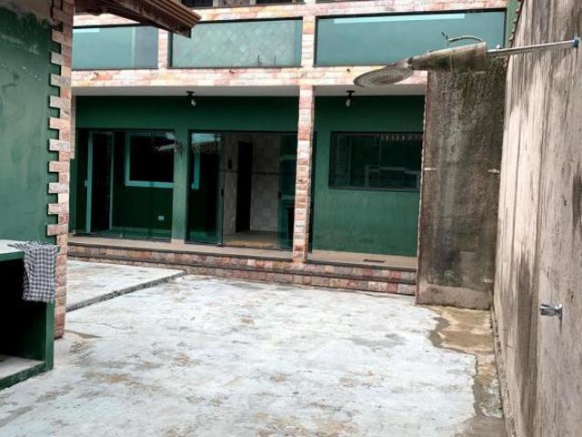 CASA A VENDA NA PRAIA EM ITANHAÉM/SP