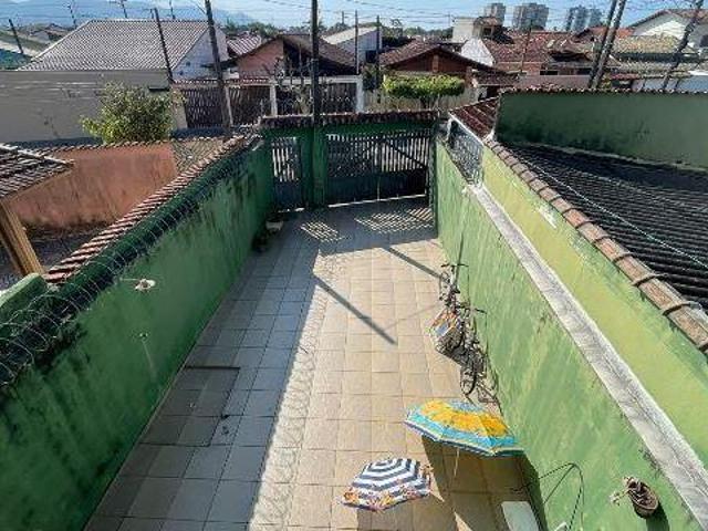 CASA A VENDA NA PRAIA EM ITANHAÉM/SP
