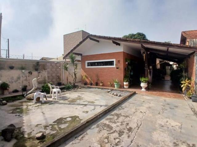 CASA A VENDA NA PRAIA EM ITANHAÉM/SP