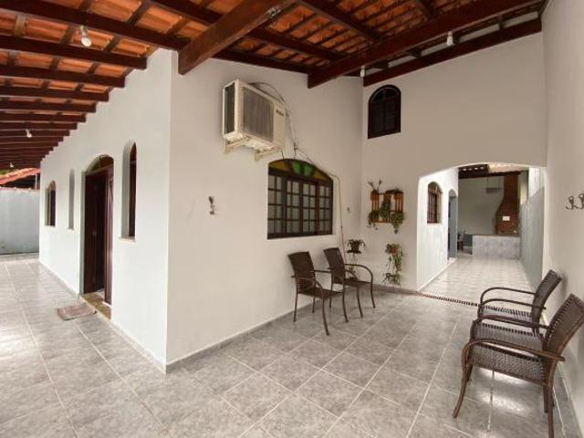 CASA A VENDA NA PRAIA EM ITANHAÉM/SP