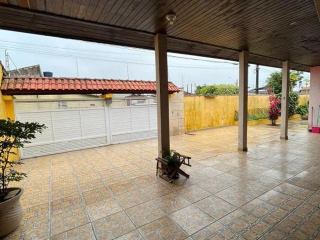 CASA A VENDA NA PRAIA EM ITANHAÉM/SP