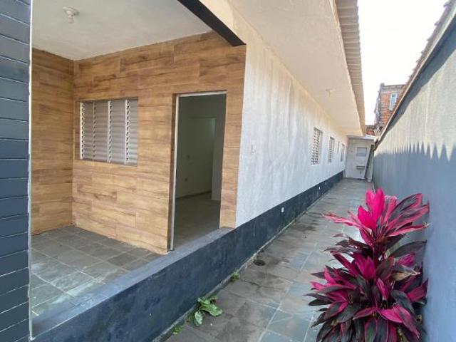 CASA A VENDA NA PRAIA EM ITANHAÉM/SP
