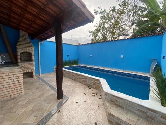 CASA A VENDA NA PRAIA EM ITANHAÉM/SP