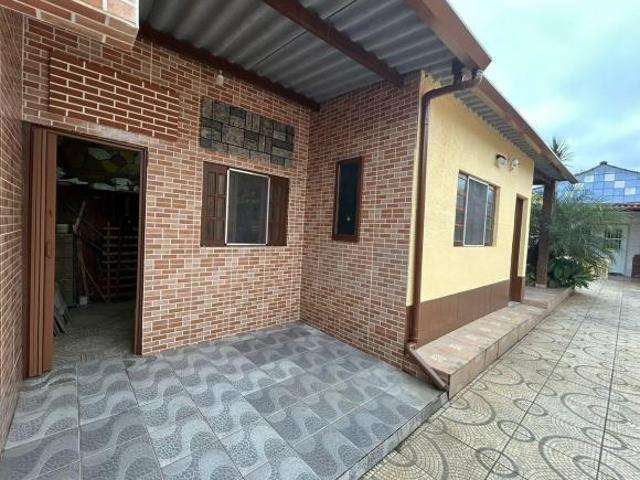 CASA A VENDA NA PRAIA EM ITANHAÉM/SP