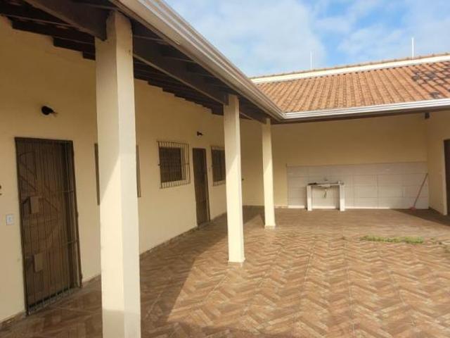 CASA A VENDA NA PRAIA EM ITANHAÉM/SP