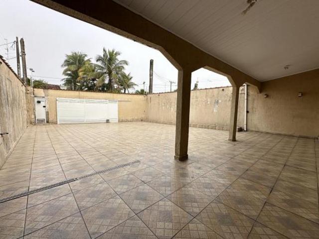 CASA A VENDA NA PRAIA EM ITANHAÉM/SP