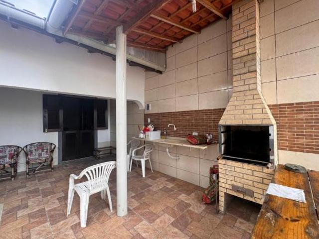CASA A VENDA NA PRAIA EM ITANHAÉM/SP
