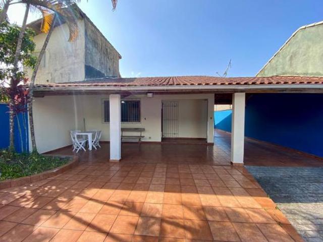 CASA A VENDA NA PRAIA EM ITANHAÉM/SP
