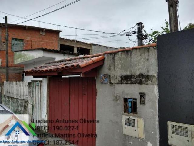 Casa à venda na praia, em São Sebastião no Bairro Itatinga
