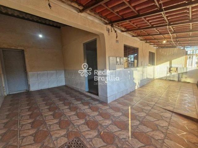 Casa à Venda na QNP 36, Ceilândia DF Excelente Oportunidade com Edícula nos Fundos