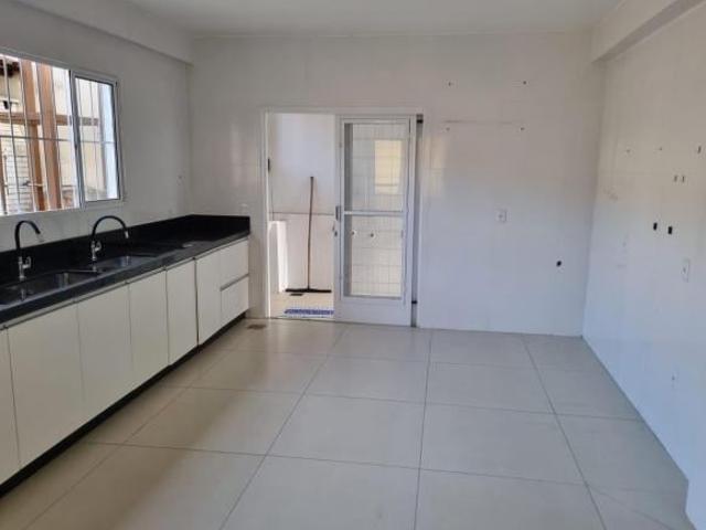 Casa a venda na quadra 8 de Sobradinho