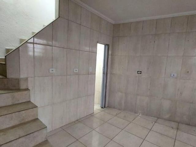 Casa à Venda na Região da Penha, 4 Dormitórios, 2 Suítes e 2 Vagas