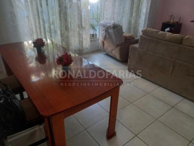 Casa à venda na região de Interlagos Capela do Socorro