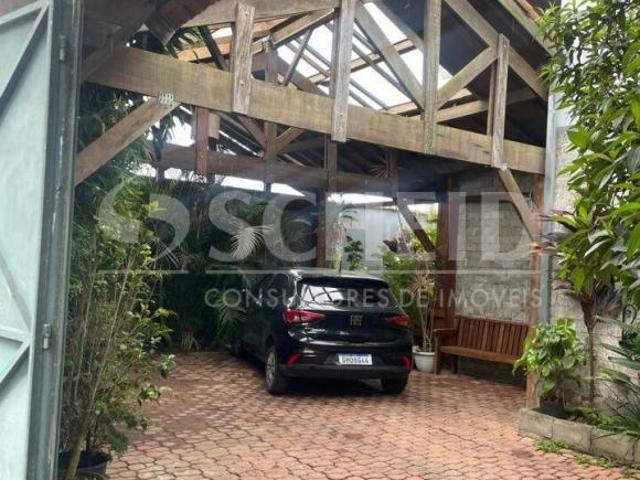Casa a venda na região de Parelheiros, 200 m², 2 suítes, 3 vagas