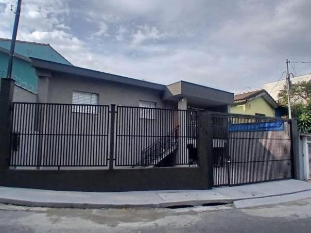 Casa à venda na Região do Parque Boturussu