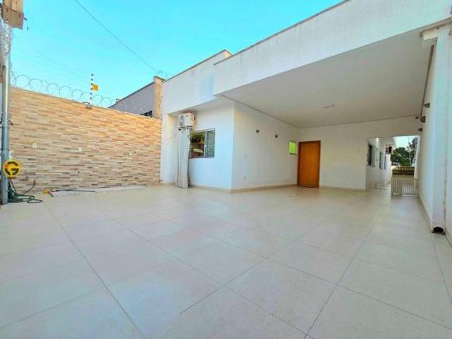 CASA À VENDA NA REGIÃO DO VILA BRASÍLIA, 4 QUARTOS, 3 SUÍTES, ENERGIA SOLAR, APARECIDA DE GOIÂNIA GO