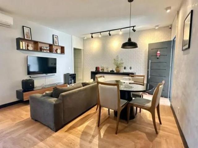Casa à Venda na região Jardim Pacaembu, Jundiaí – Localização Privilegiada!